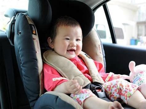 孩子他妈孩子他爸孩子乘车要注意安全啊