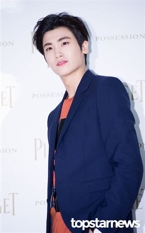 Hd포토 제국의아이들zea 박형식 ‘아기 강아지미 뿜뿜 김혜진 기자 톱스타뉴스