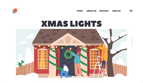 해피 패밀리는 크리스마스 방문 페이지 템플릿을 위한 집을 장식합니다 할아버지와 아이들은 화환과 가문비 나무 가지를 행 장식함에 대한 스톡 벡터 아트 및 기타 이미지 Istock