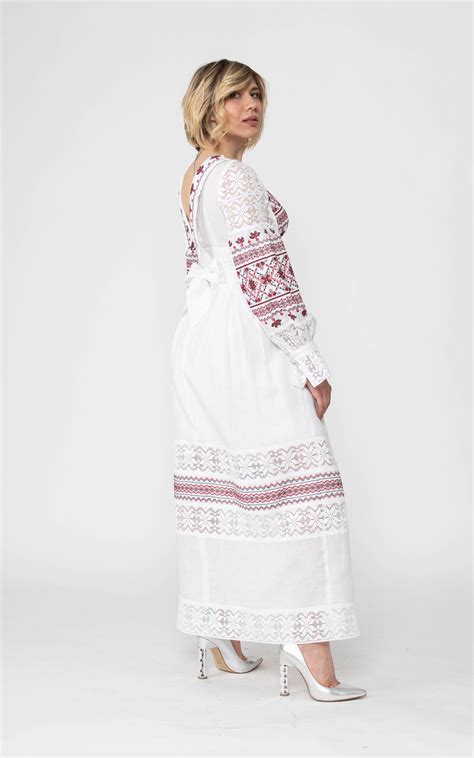 Плаття вишиванка максі біле Берегиня купити в інтернет магазині Синій