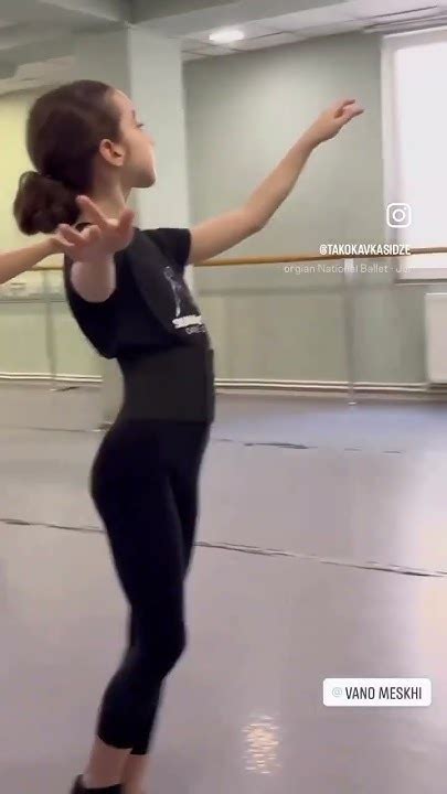 Georgian Dance Sukhishvilebi სუხიშვილების აკადემია ანა მესხი Georgiandance Sukhishvilebi Youtube