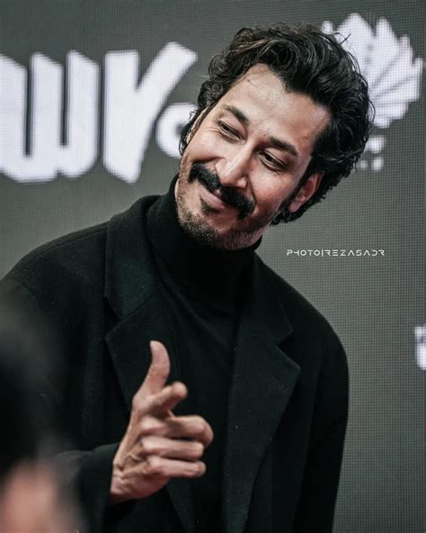 بیوگرافی بهرام افشاری