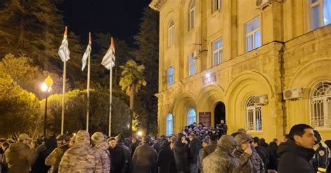 რუსეთი ბიჭვინთაში კიდევ უფრო მეტს ითხოვს საკითხავია ვისთვის