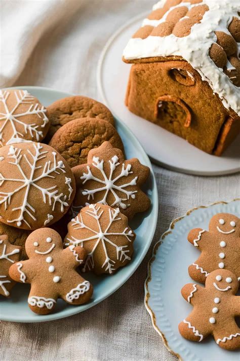 37 Gingerbread Recipes Cookies Cakes Waffles And More Snappy Living