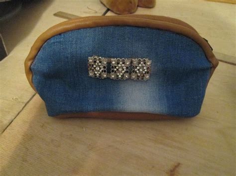 Косметичка из джинса | Purses, Wallet, Coin purse