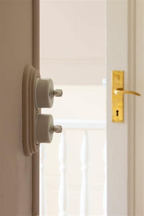 Switch In White Porcelain Surface Mounted Classic Retro Style Sekelskifte