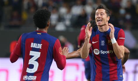 Watch Robert Lewandowski Goal Keeps Barcelona In Supercopa Final