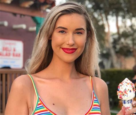 Noelle Foley In Bathing Suit Wants To Be Somewhere Tropical — Celebwell