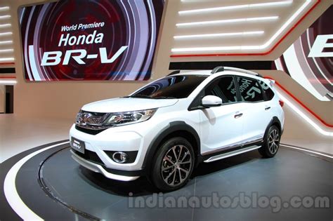 HONDA BRV front quarter view white - Gaadiwaadi.com