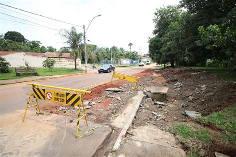 Obra Em Emissário De Esgoto Na Rua Fenízio Marchini Interdita Ponte Do