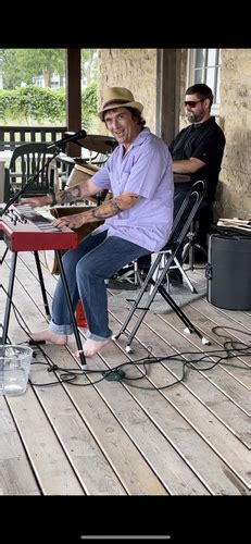 Music In The Vineyard With David Zollo And Coop Hoopla