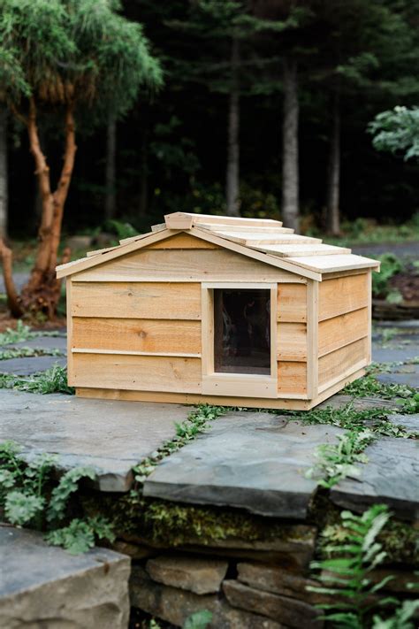 Extra Large Outdoor Cat House Insulated Feral Cat Shelter For Winter