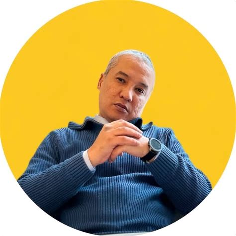 Мобилограф•Актер Adil Actor • Threads Say More