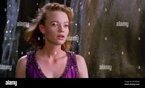 Usa Samantha Mathis In A Scene From The Cbuena Vista Pictures Film