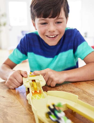 Hot Wheels Mario Kart Mariokart Thwomp Ruins Track Set Multi Color