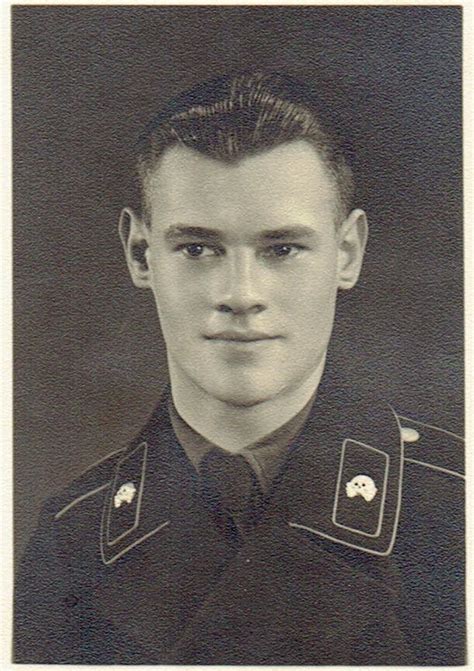 Panzer Soldier W Death Head Skulls Collar Tabs German Original Ww2