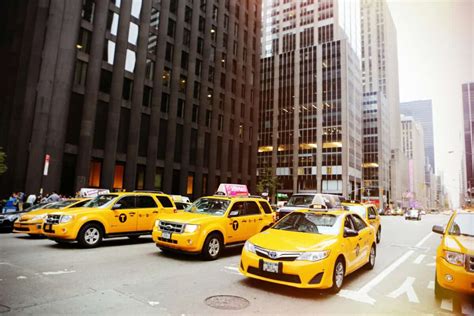 Smart Strategies To Build A Profitable Taxi Business From Scratch