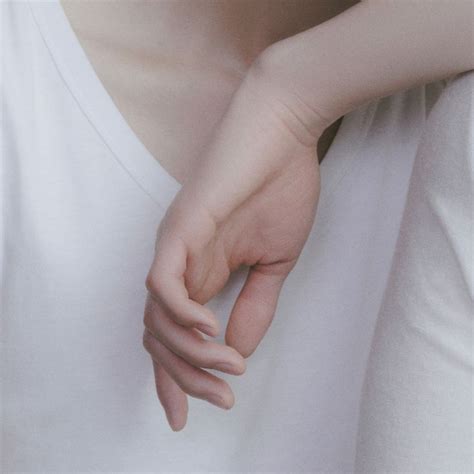 Pin By Молофеева Елена On руки Hand Reference Txt Hands