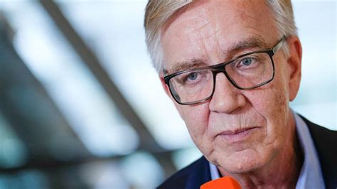 Dietmar Bartsch Gibt Amt Als Fraktions Chef Von Links Partei Ab