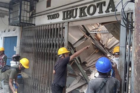 Asi Se Vivió El Sismo De Magnitud 56 En Indonesia Que Ha Dejado 56