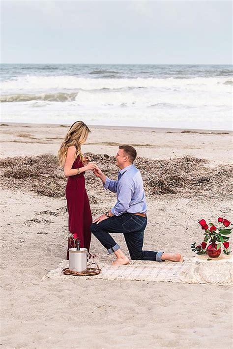 15 Most Popular Photos Of Beach Proposals