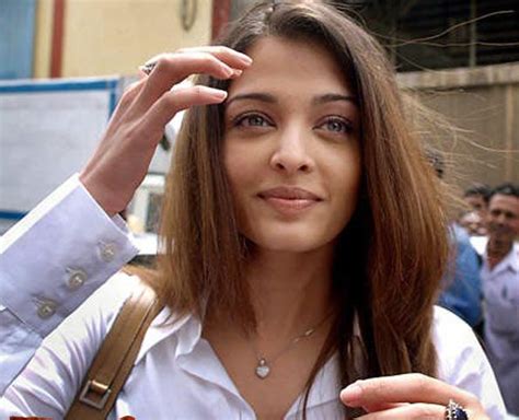 Aishwarya Rai Without Makeup Photos ~ Bollywood Hot Celebrities