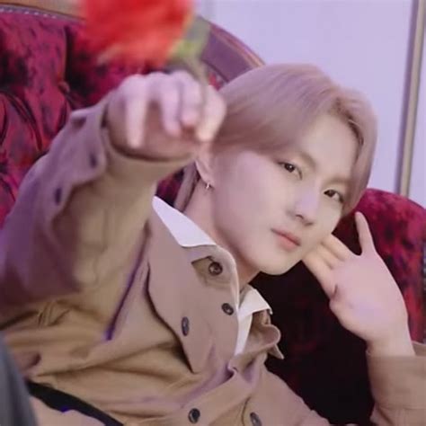 정원 사랑하는 수빈이 Youtube