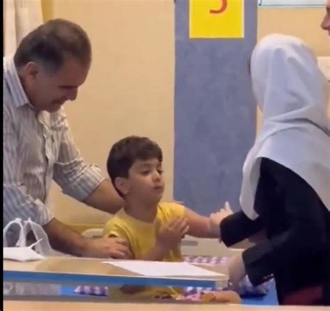 بازدید میلیونی از سرم زدن این پسر بچه