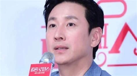 经纪公司回应李善均吸毒传闻：正在确认凤凰网
