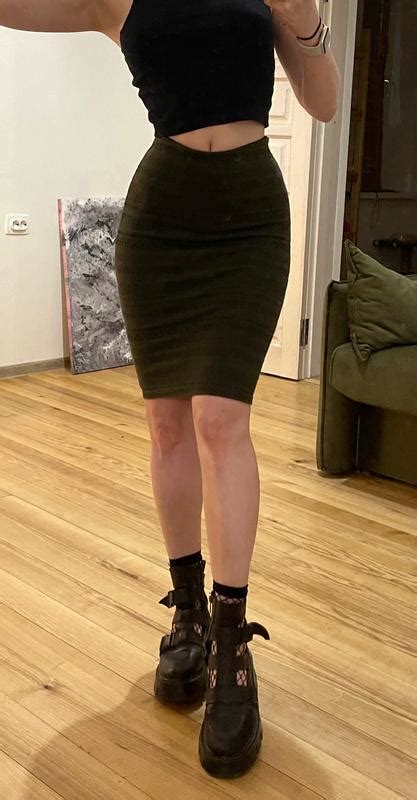 Спідниця — ціна 100 грн у каталозі Міді спідниці Купити жіночі речі за доступною ціною на Шафі