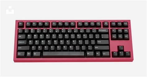 흰색 배경의 검은색 키보드 사진 Unsplash의 무료 빨강 이미지