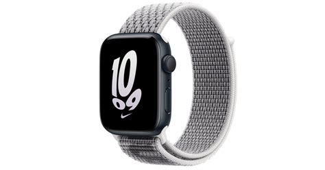 購買 Apple Watch Se Gps；44 公釐午夜色鋁金屬錶殼；雪峰白色配黑色 Nike 運動型錶環 Apple 台灣