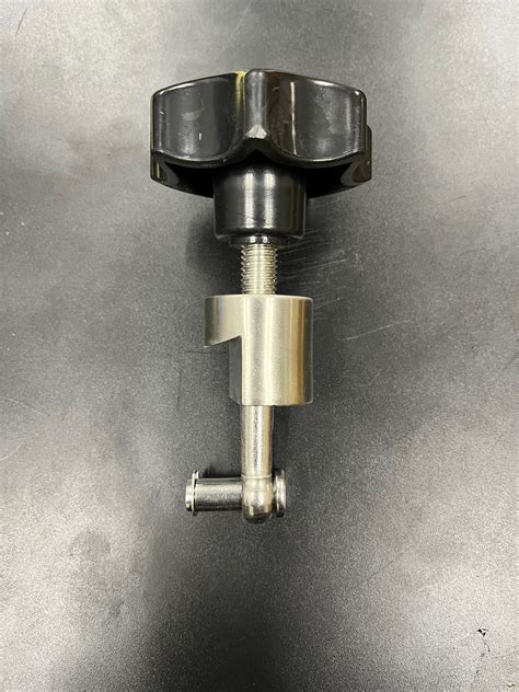 Top Manway Fermenter Sealing Knob Assembly