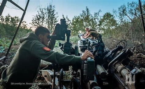 Сирський закликав посилити оборону на одній з ділянок фронту через наступ росіян Читайте на Ukr Net