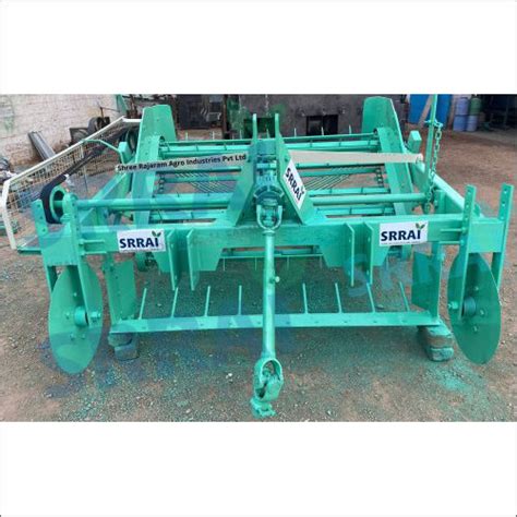 Groundnut Digger Cum Separator Machine At 105000 00 Inr In Bikaner Shree Rajaram Agro