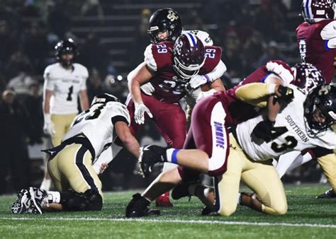 Hs Football Southerns Offense Erupts Tigers Cruise To Ninth
