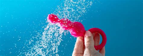 Como E Quando Devemos Limpar Os Brinquedos Sexuais Saber Viver