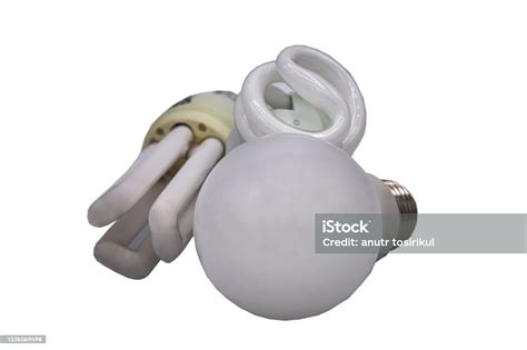 클리핑 경로가 있는 흰색 배경에 격리된 다양한 에너지 절약 램프 Led 조명에 대한 스톡 사진 및 기타 이미지 Led 조명 개념 과학 Istock