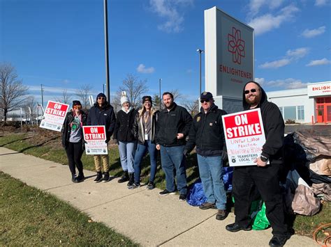 Teamsters Local 777 Cannabis Workers Protest Unfair Labor Practices At Enlightened Dispensary