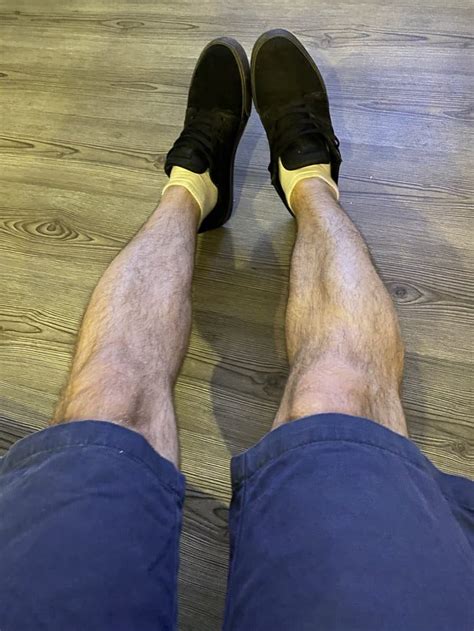 سلفی پای مردانه و زنانه مرد روز