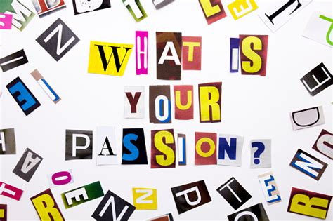 단어를 쓰는 당신의 열정의 개념을 보여주는 텍스트 복사 공간 흰색 배경에 비즈니스 사례에 대 한 다른 잡지 신문 편지의 만든 개선에 대한 스톡 사진 및 기타 이미지 Istock