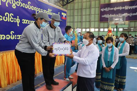 စစ်ကိုင်းတိုင်းဒေသကြီးဝန်ကြီးချုပ် ၇၅ နှစ်မြောက် စိန်ရတုလွတ်လပ်ရေးနေ့ကို ဂုဏ်ပြုကြိုဆိုသောအားဖ