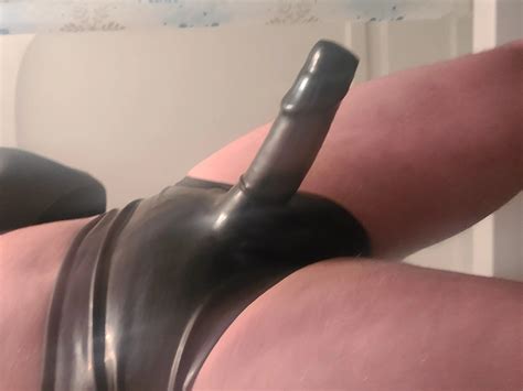 Latex 12 Pics Xhamster