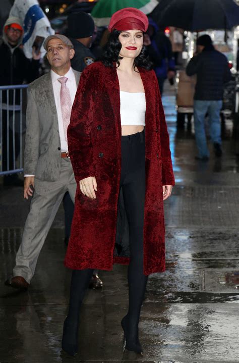 Jessie J In A Red Fur Coat Leaves Good Morning America In New York 11052018 5 Lacelebsco