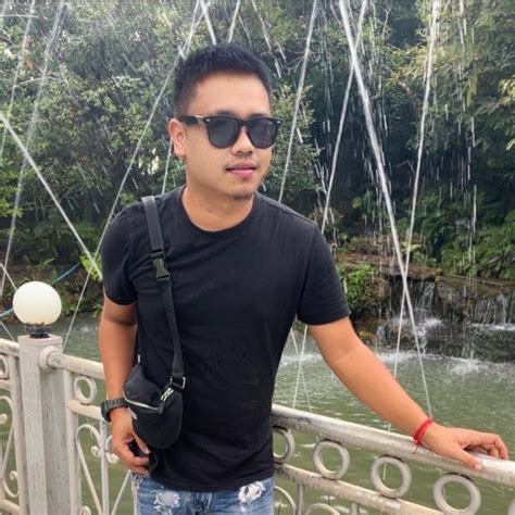 คําไทย อักษรย่อของคำว่า โรงเรียน” และ โรงแรม” Facebook