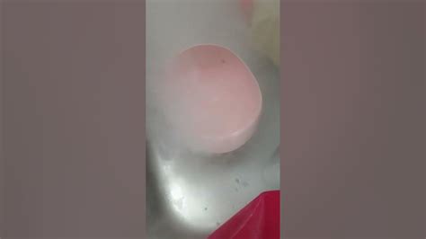 드라이아이스를 물에 넣으면 신기한 일이 생겨요 Youtube