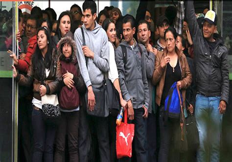 آزار جنسی زنان این بار در وسایل حمل ونقل عمومیعکس