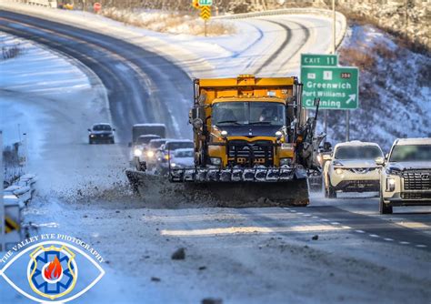 Never Pass A Snow Plow The Valley Eye Photography