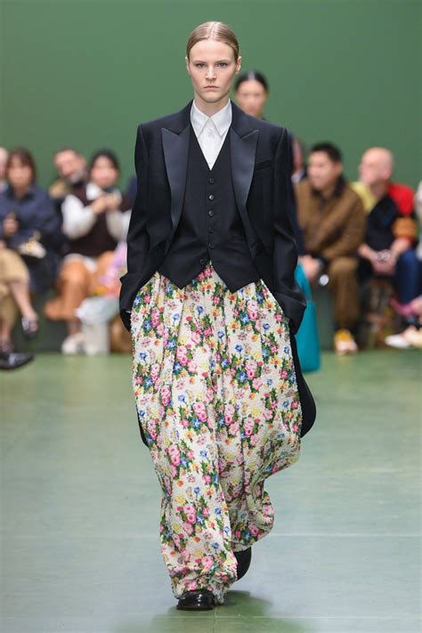 Loewe Fall 2024 Ready To Wear Collection In 2025 Brilliant Clothing