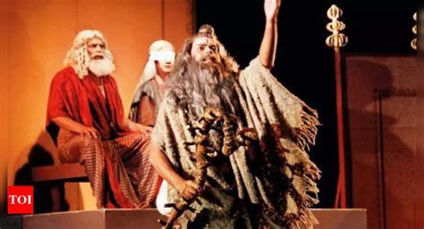 Andha Yug Draws A Wide Appaluse From Audience Lucknow News Times Of India